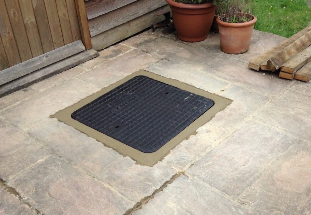 Custom replacement manhole covers, new manhole cover fitting service ...